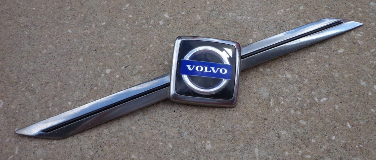 Volvo grille emblem badge logo symbol XC90 V70 S80 grill OEM Genuine ...