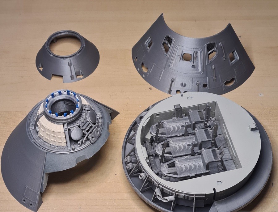 NASA APOLLO 11 CSM 107 Columbia command module and the LM 5 Eagle Lunar ...