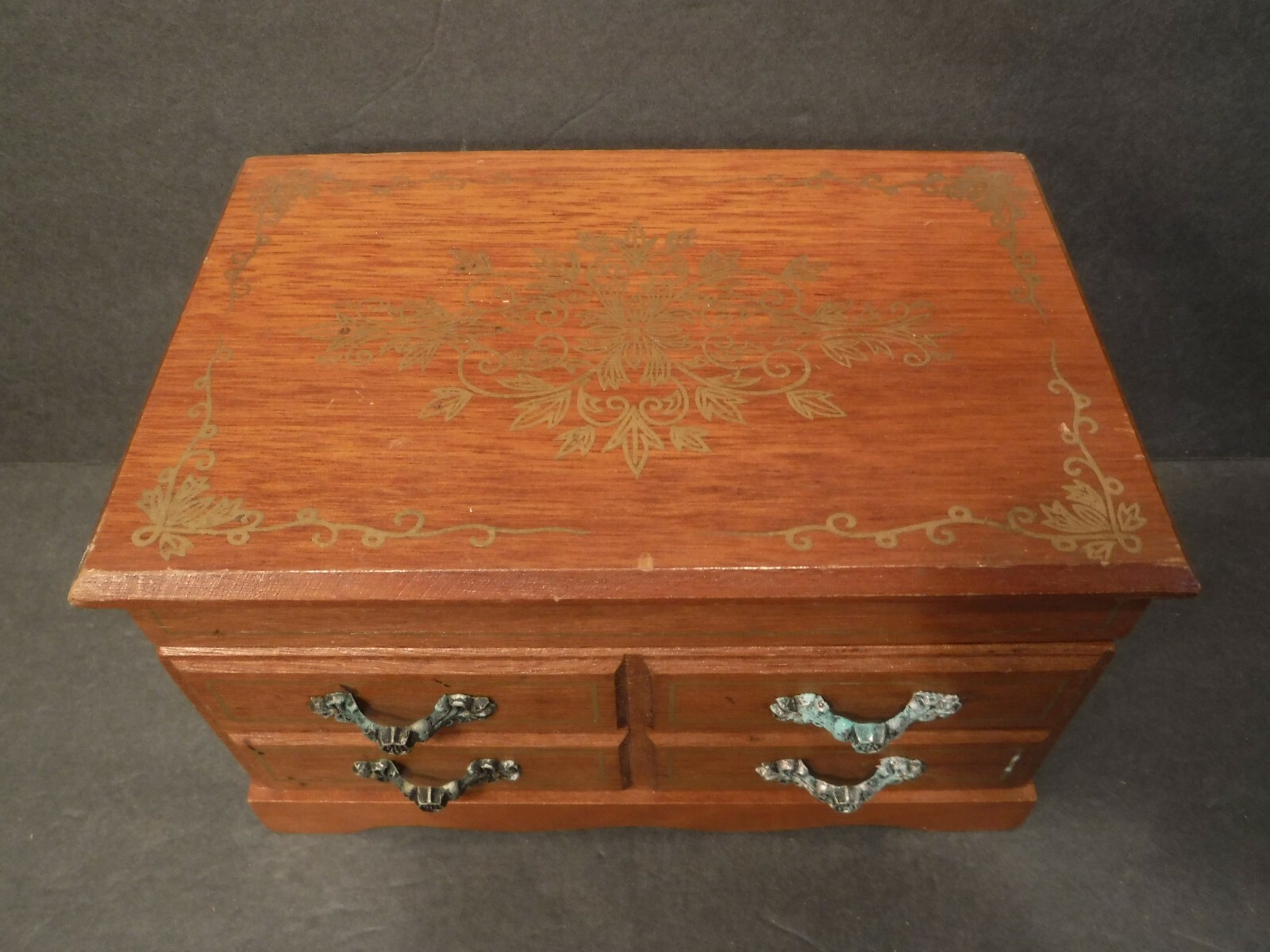 Wooden Flip Top Jewelry / Music Box With Yellow Felt Lined Interior ...