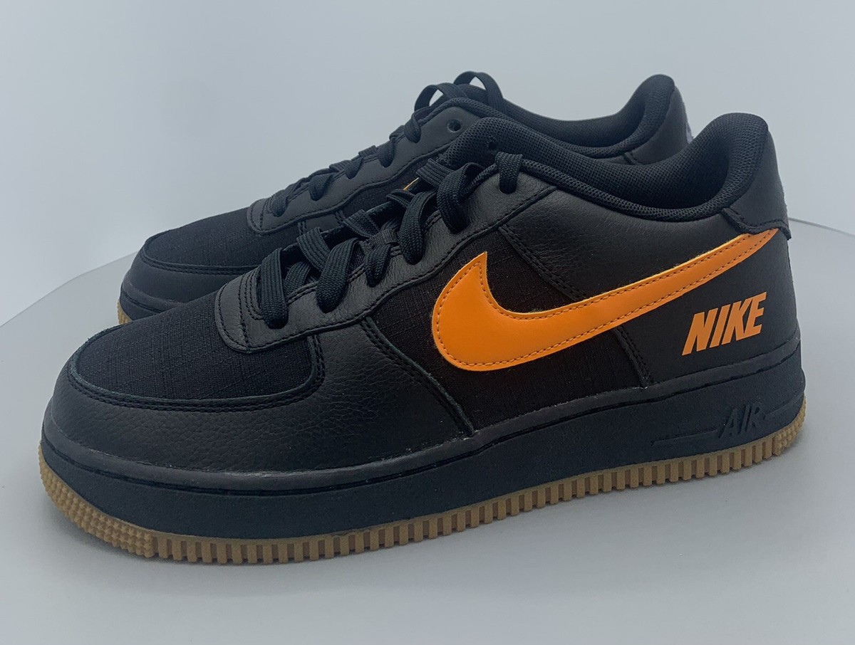 NIKE AIR FORCE 1 LV8 5 (GS) GORE-TEX BLACK Size 7Y / 8.5 NIKE AIR FORCE 1 LV8 5 (GS) GORE-TEX BLACK Size 7Y / 8.5