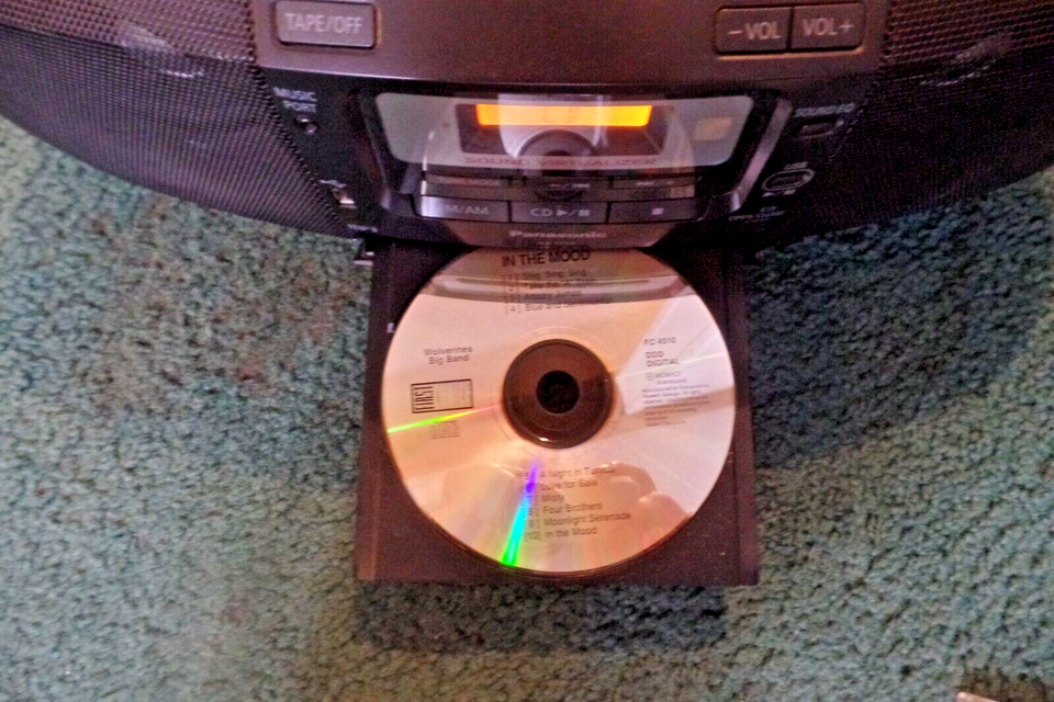 Panasonic RX-D55 Stereo/CD/Cassette Player Portable Radio Boombox ...