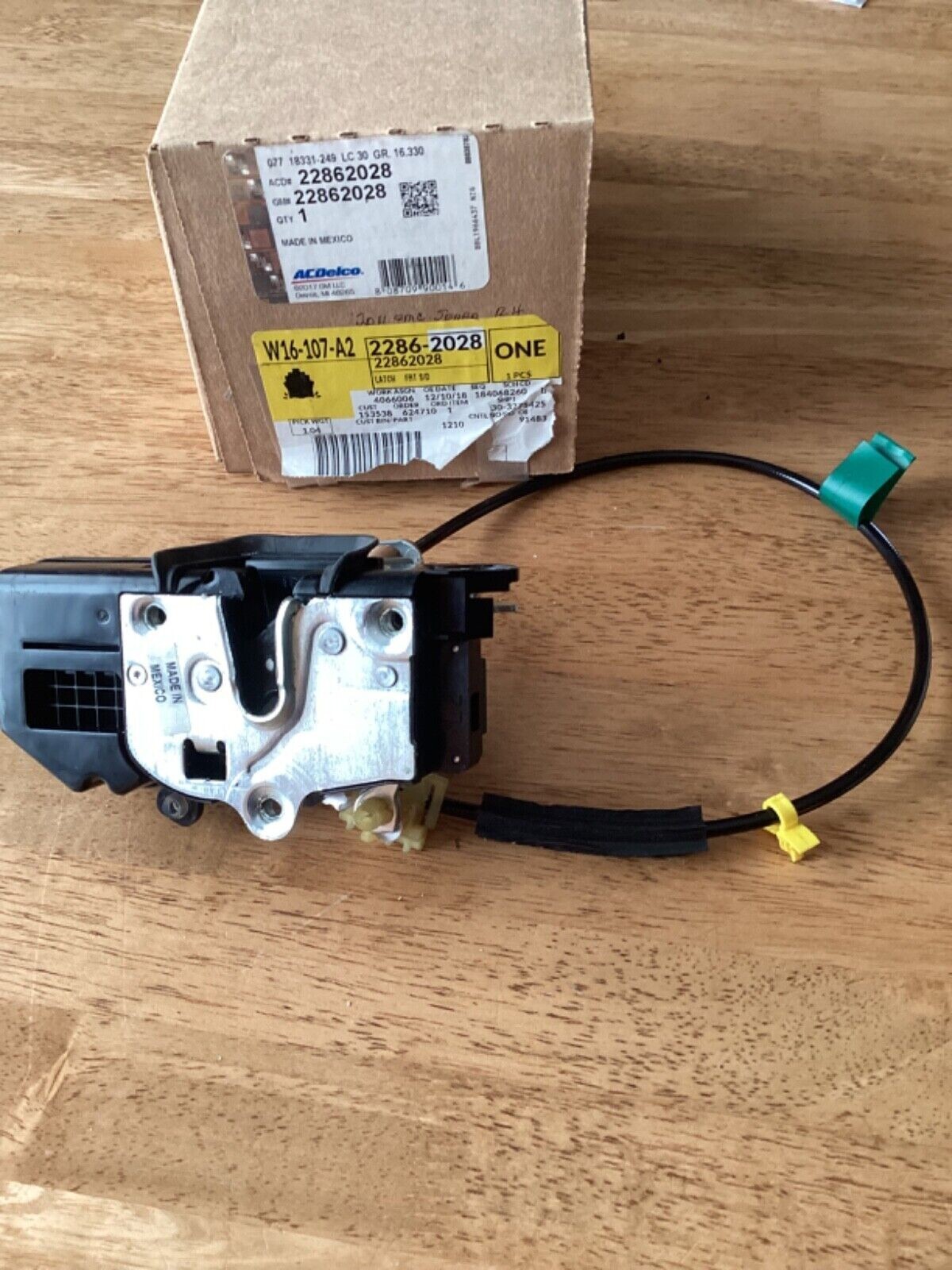 GM Front Driver Side Door Lock 22862028 Sierra Chevy Silverado Genuine ...