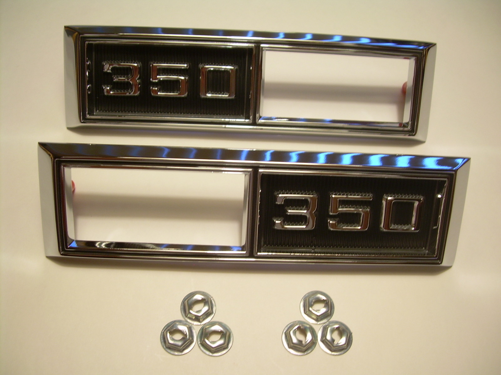 1968 Chevelle Front Marker Light Chrome Bezel 350 Malibu Pair El Camino ...