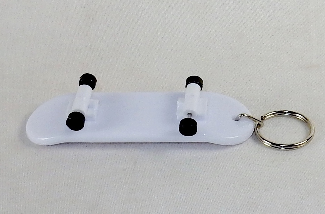 Lot of 12 Skateboard Key Rings, Choice Of White or Green, Realistic ...
