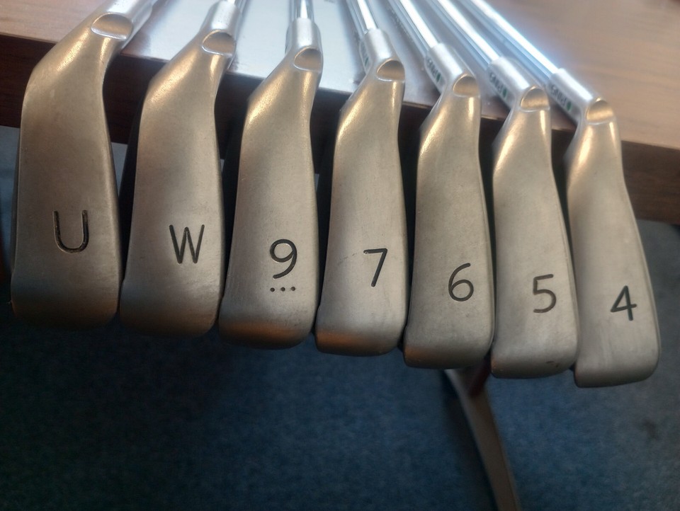 Ping G10 Iron Set Green Dot. LEFT HAND 4,5,6,7,9,W,U ****MISSING 8 IRON ...