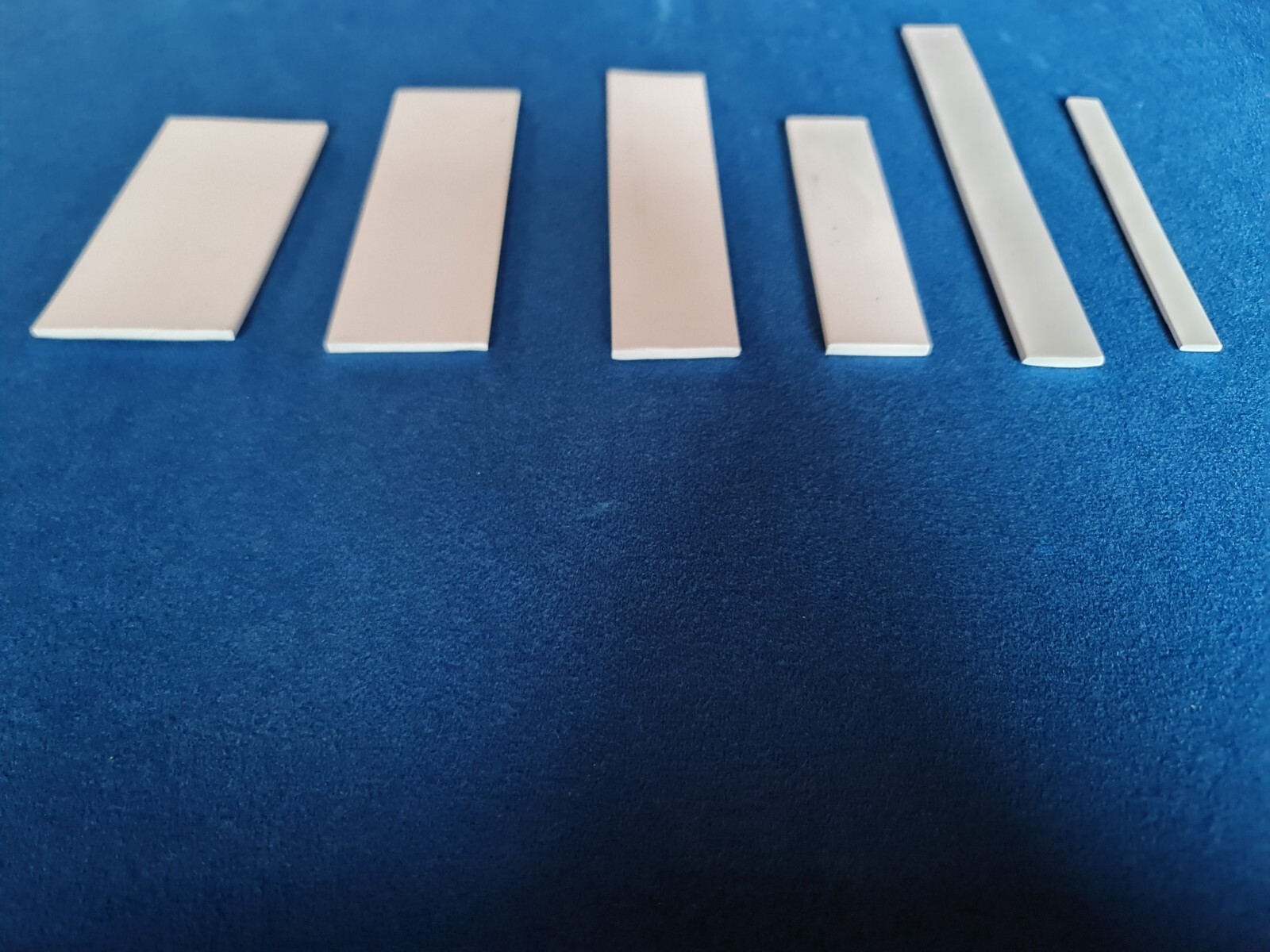 FLEXIBLE PVC PLASTIC FLAT BAR STRIP 10mm - 50mm WHITE VARIOUS LENGTHS ...