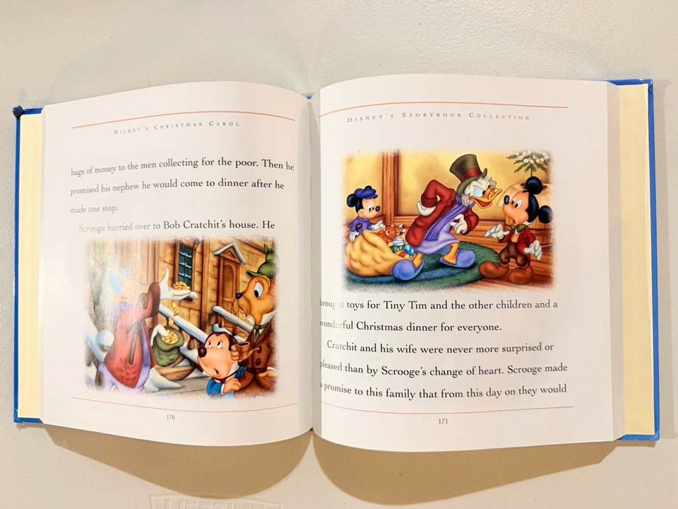 Disney Storybook Collection Illustrated Book Snow White, Pinocchio ...