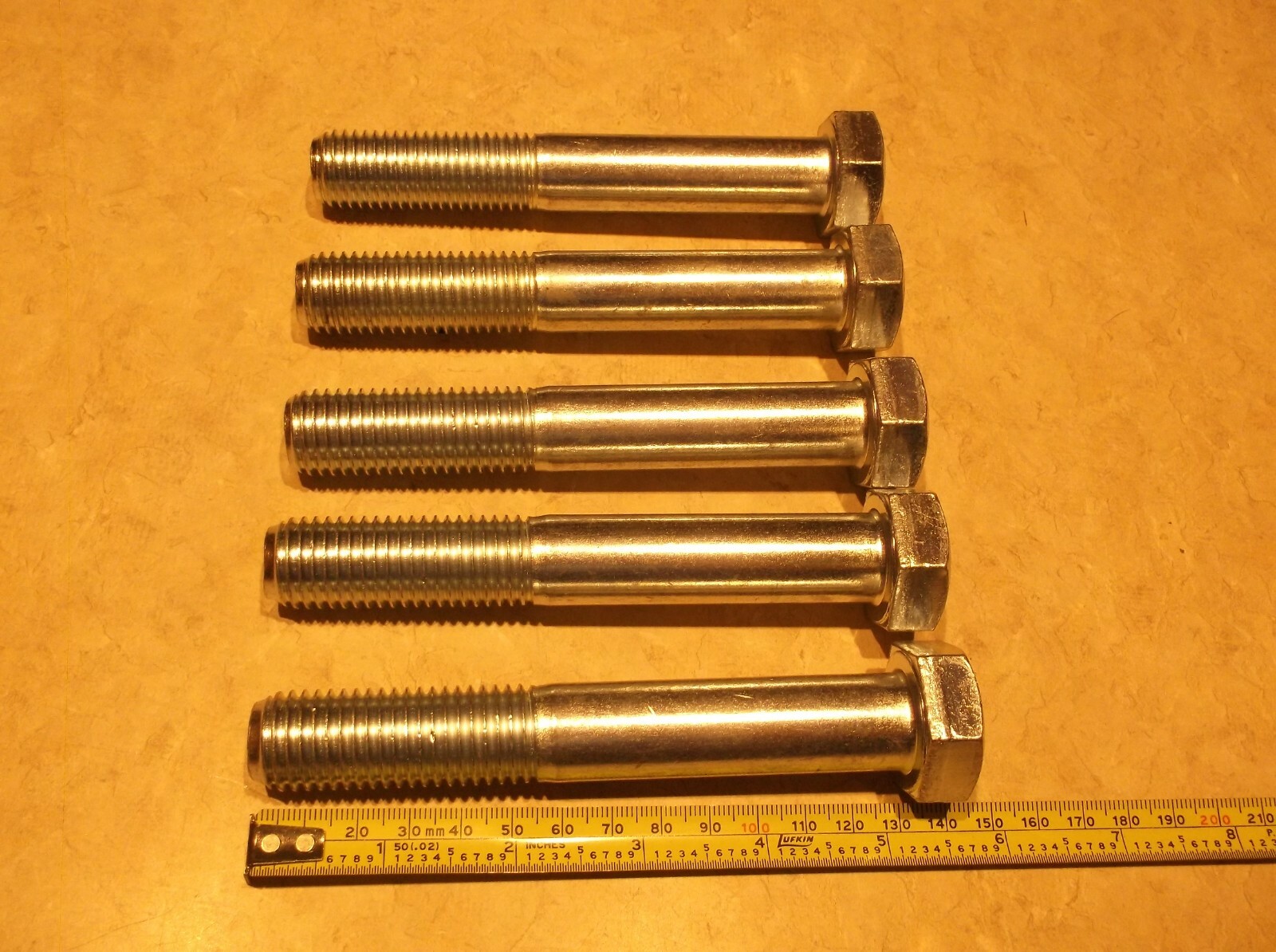 FASTENAL Metric Grade 8.8 Zinc Finish Hex Cap Screw M20-2.5 X 130mm LOT ...