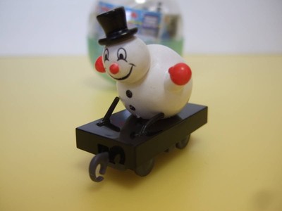 Capsule Plarail ThomasHappy Winter Town - Snowman Carriage | eBay Australia