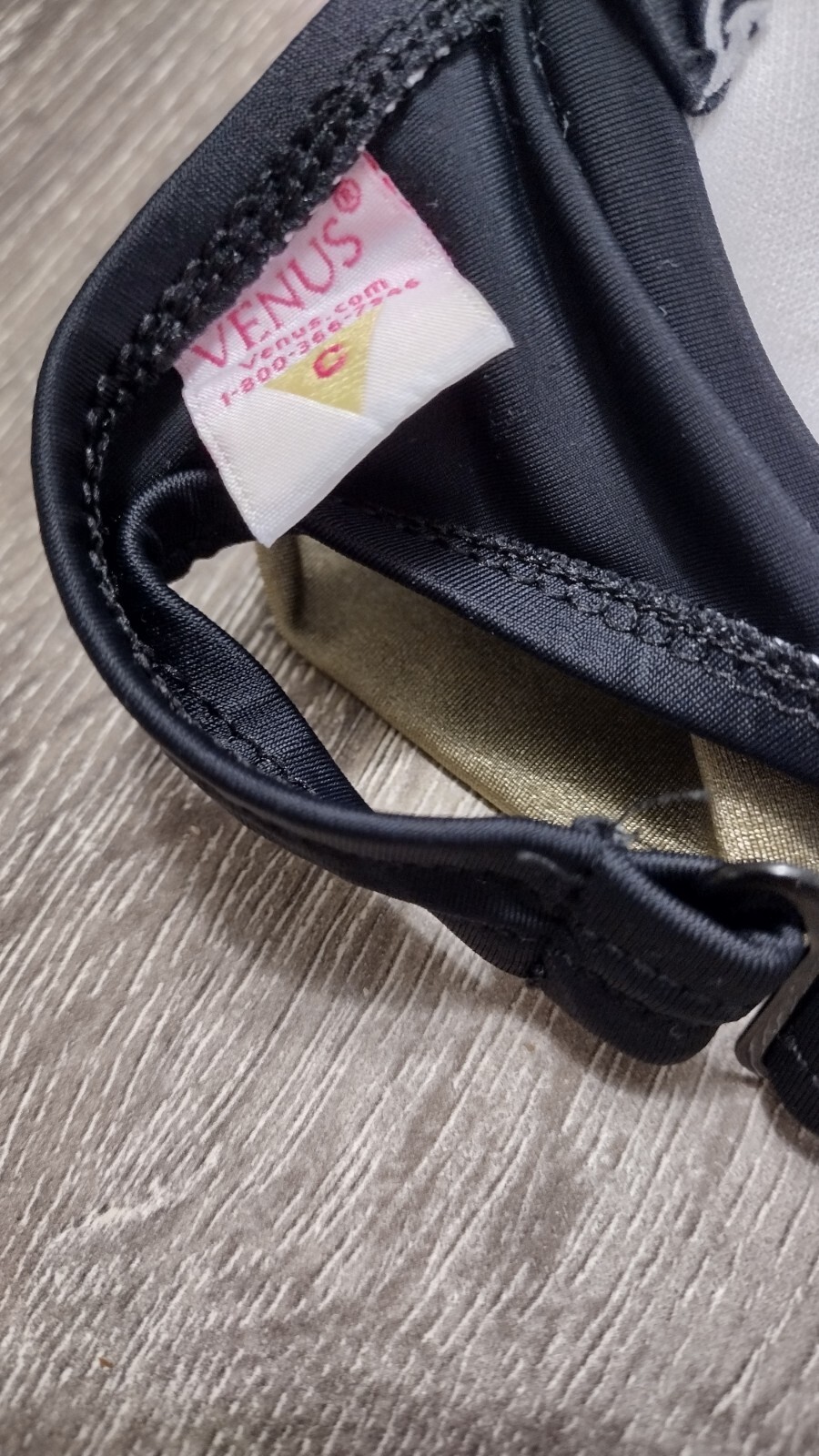 VENUS Halter Underwire Push-Up Bikini Swimsuit Top Black/Gold Sz C 32D ...