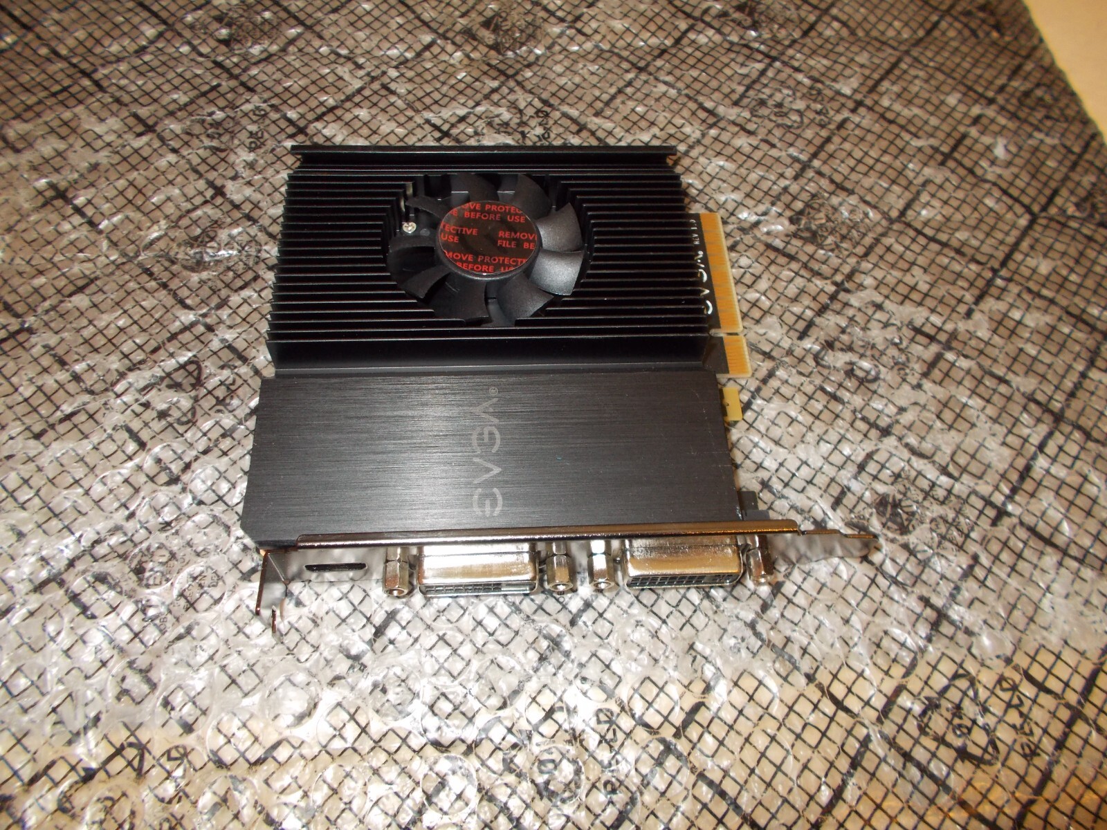 eVGA Nvidia GeForce GT 720 2GB PCI-E X8 Video Card 2X DVI-D HDMI 02G-P3 ...