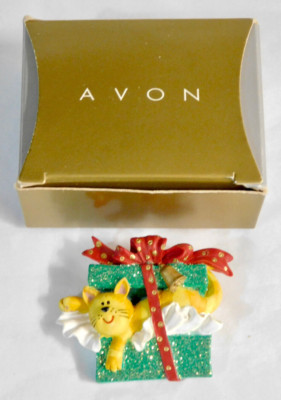 AVON CAT IN A PRESENT PIN, 1999 ~~ NEW IN BOX | eBay