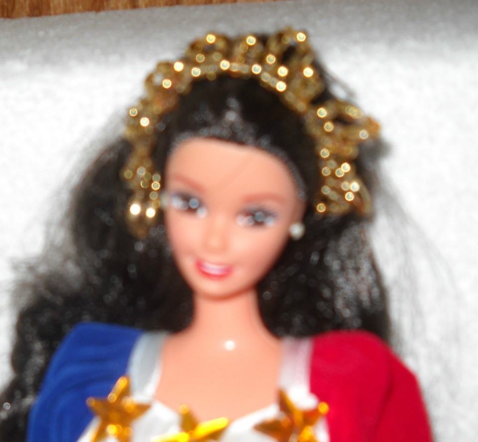 #5355 New Displayed Philippines Flores De Mayo Reyna Banderada Barbie ...