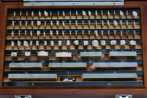 Shars Tool 303-5315 Grade 2, 87 PC Metric Gauge Block Set for sale ...