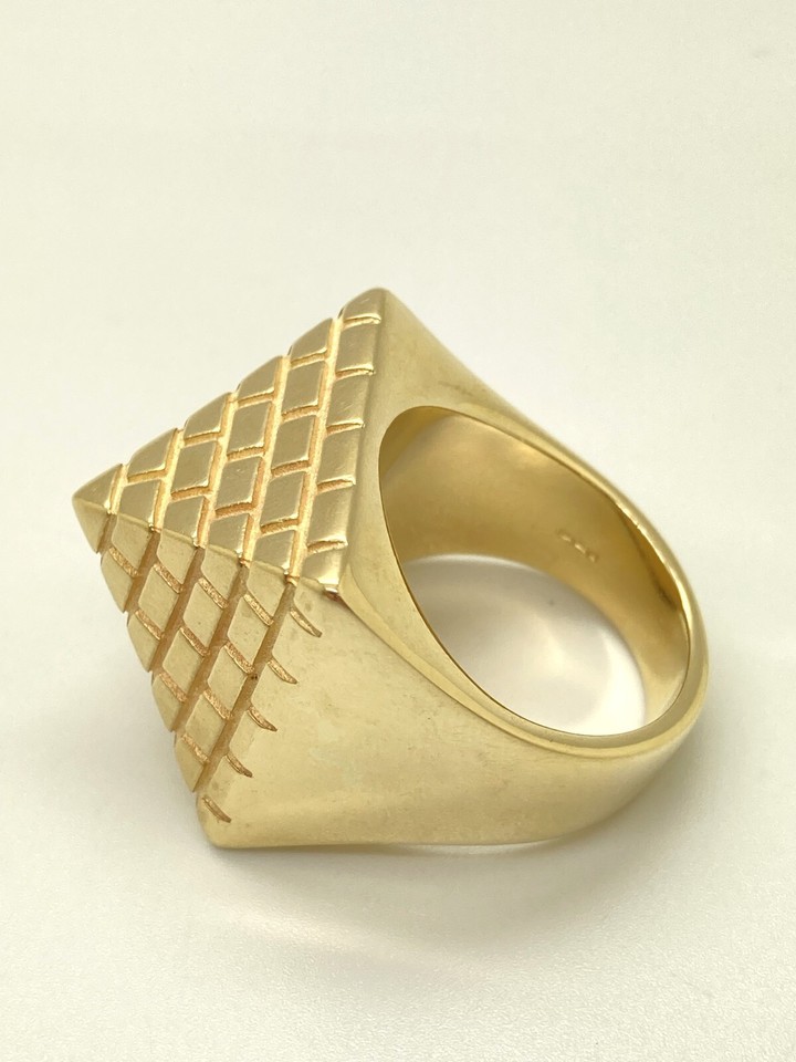 9ct Yellow Solid Gold Heavy Pyramid Ring | eBay UK