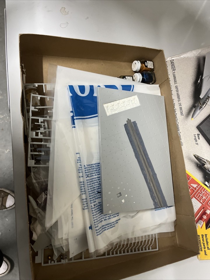 Unopened 1990 Testors US Carrier Aircraft Group Kit Plastic Model Kit ...