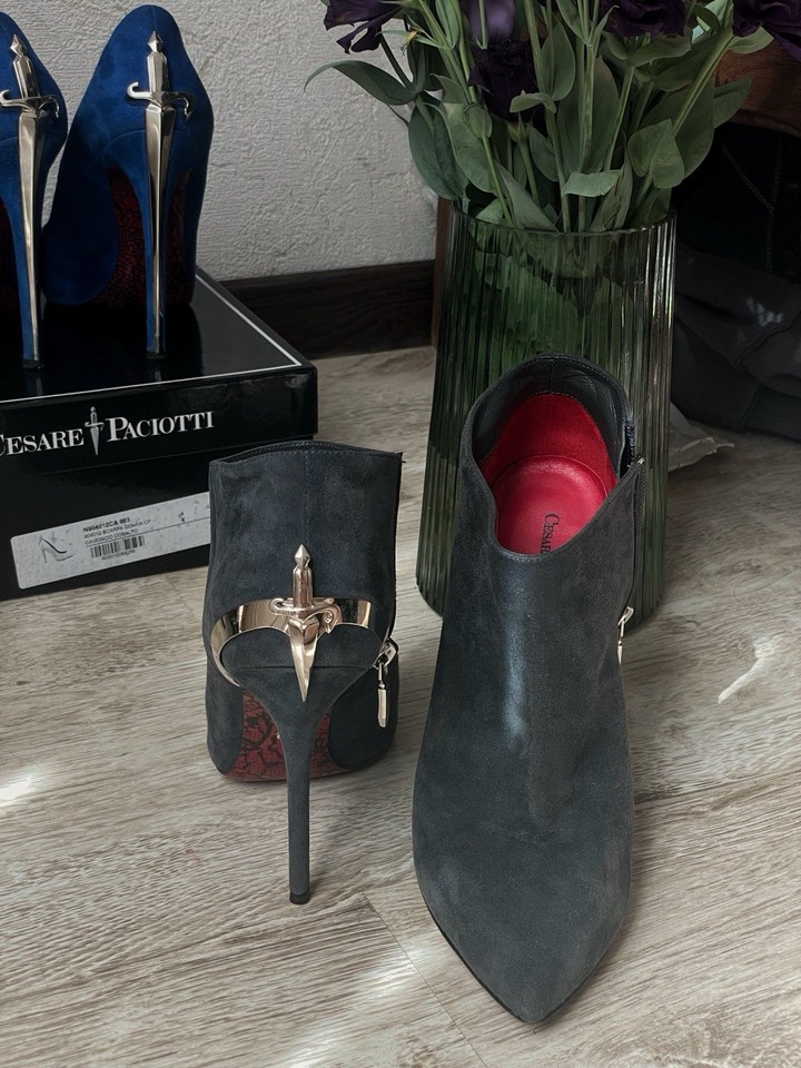 Cesare Paciotti Lady Blade Dagger Heels / Silver Sword / Size EU37,5 ...