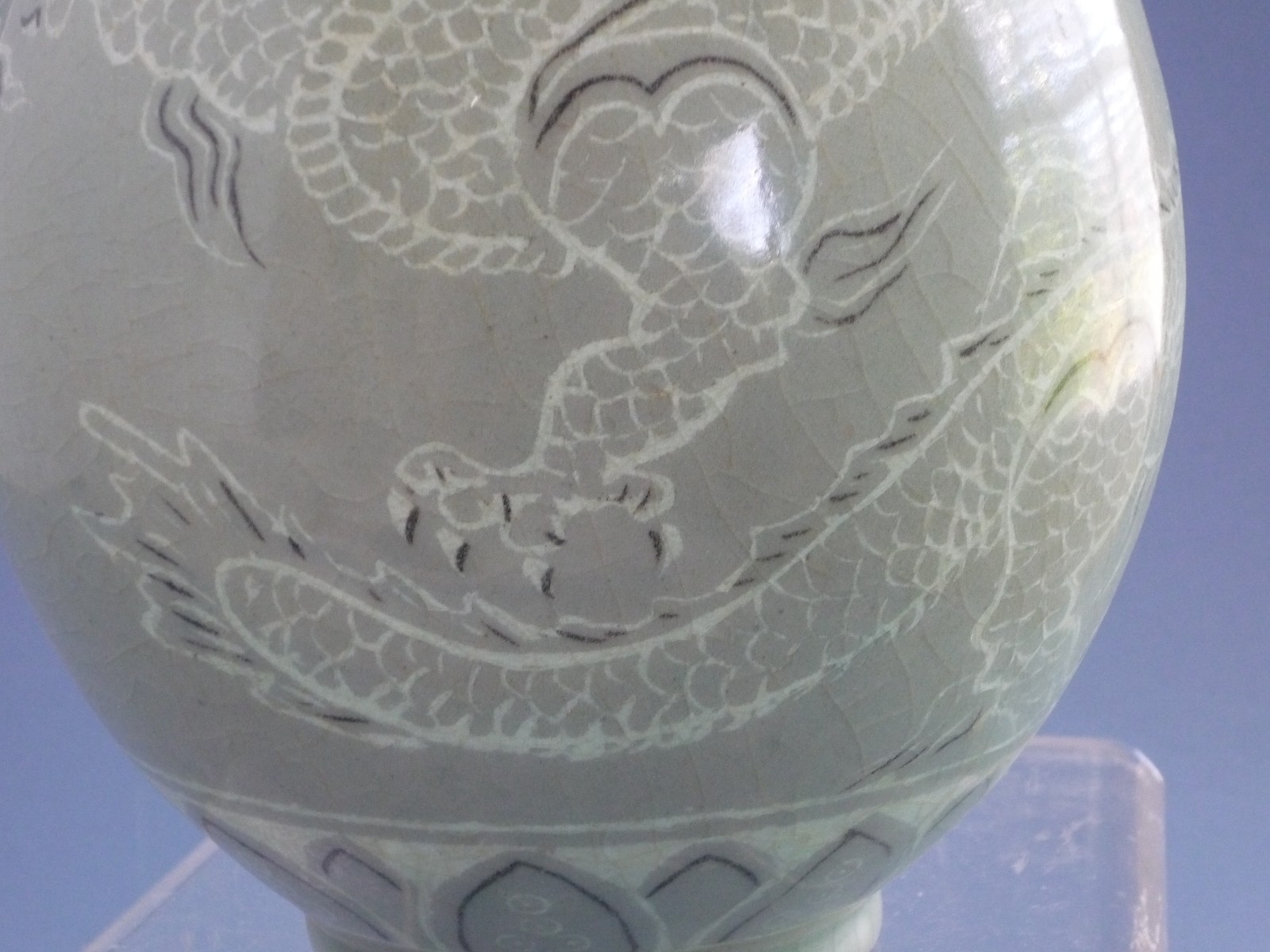 Korean Koryo Dynasty 13th to14th century Dragon Pattern vase | eBay
