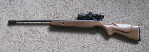 Mendoza Model 200 Pellet Rifle W/Center Point Scope ( NICE & WORKING ...