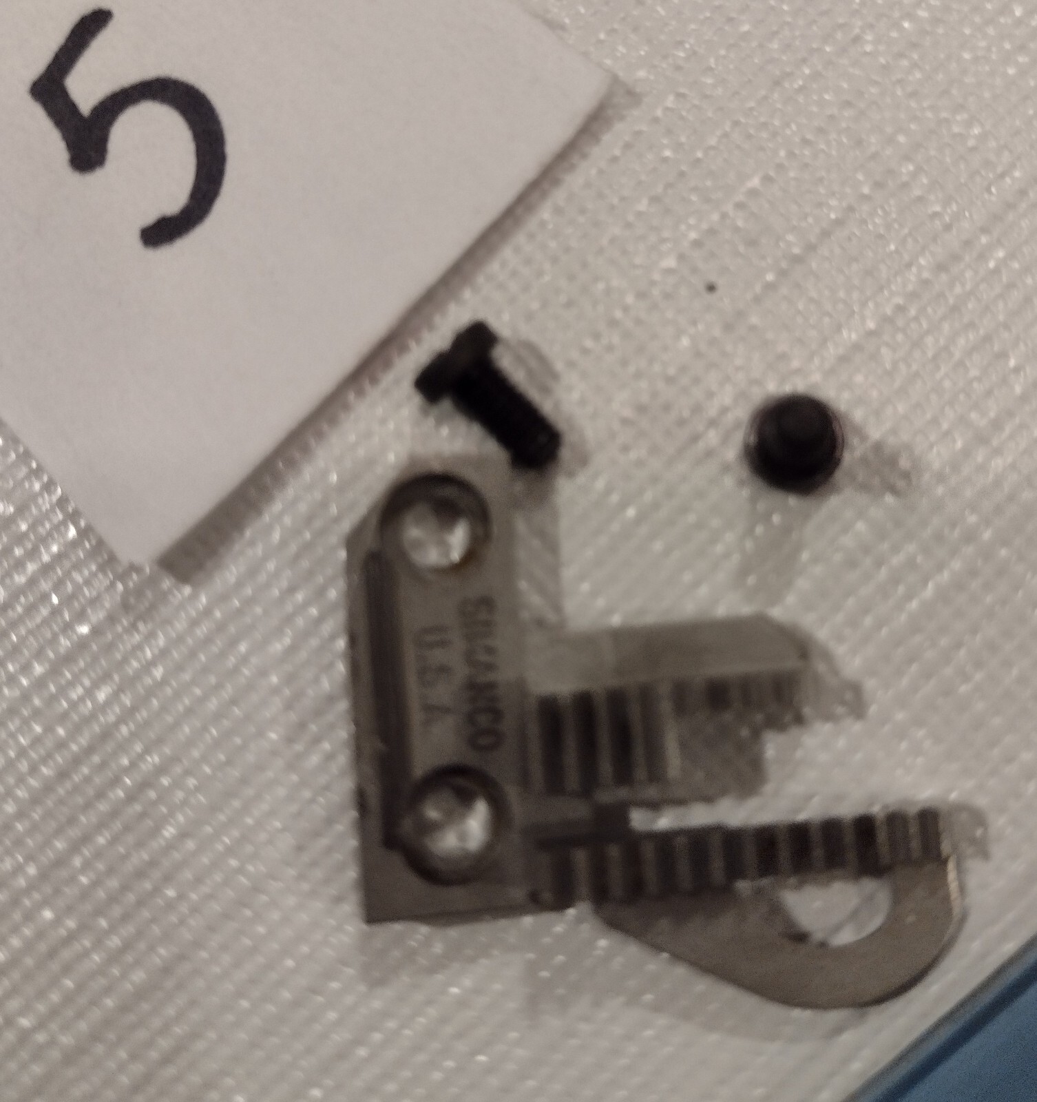 Singer 604 Sewing Machine PARTS 600 603 TOUCH & SEW vintage Bobbin Case ...