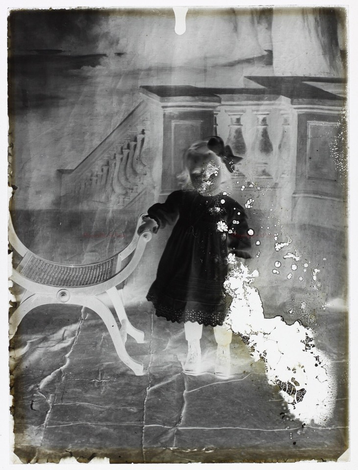 France Little Girl c1920 Photo Negative Plate Glass 9x12cm Distortion ...