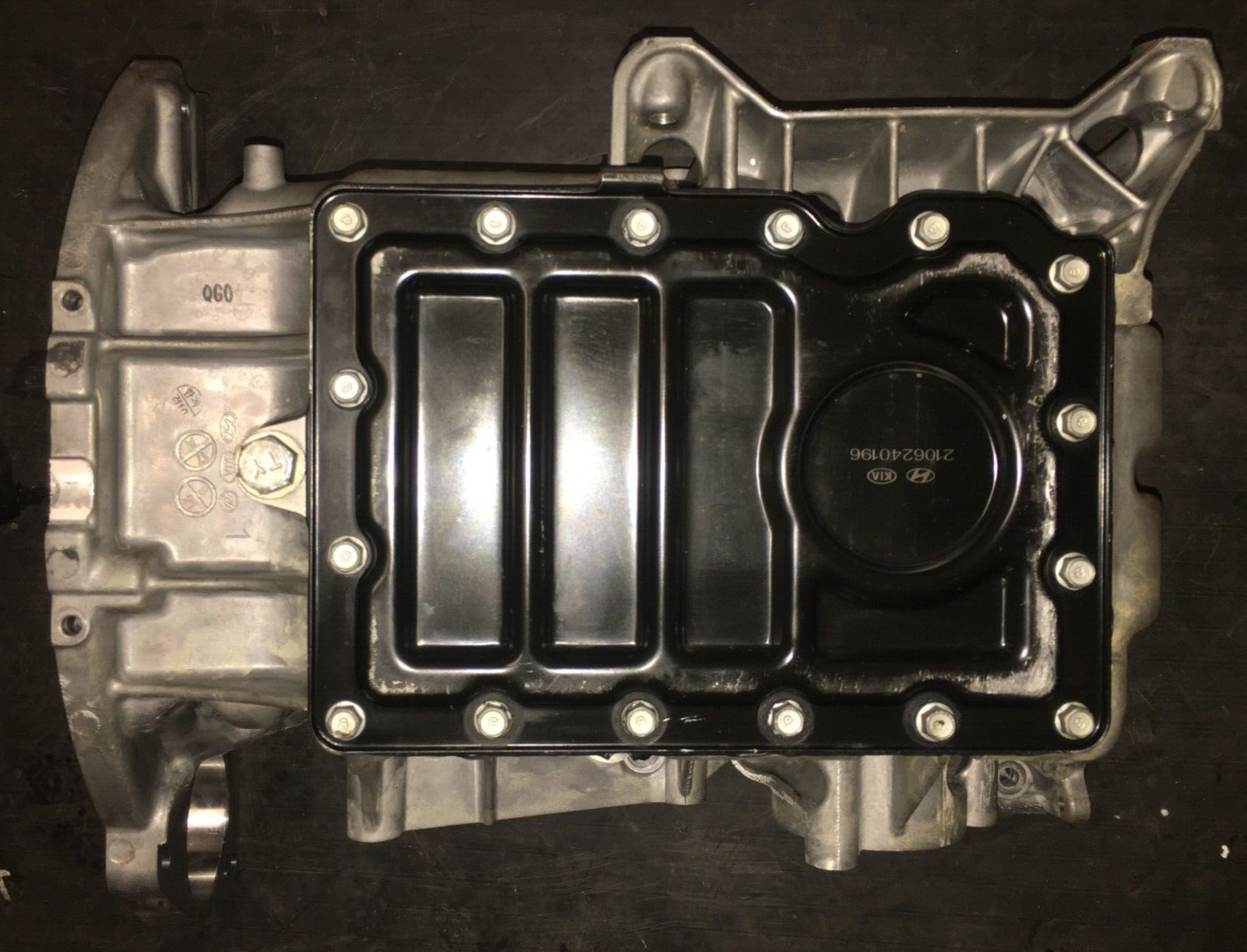 2022 HYUNDAI GENESIS GV70 3.5L TURBO AWD UPPER AND LOWER OIL PAN 21520 ...