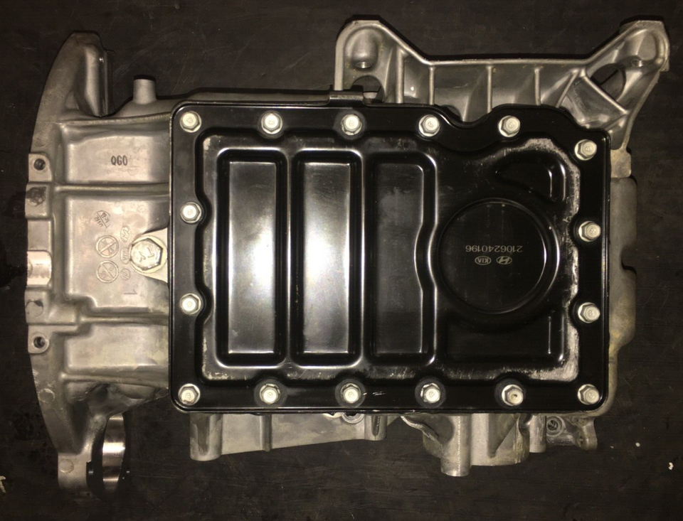 2022 HYUNDAI GENESIS GV70 3.5L TURBO AWD UPPER AND LOWER OIL PAN 21520 ...