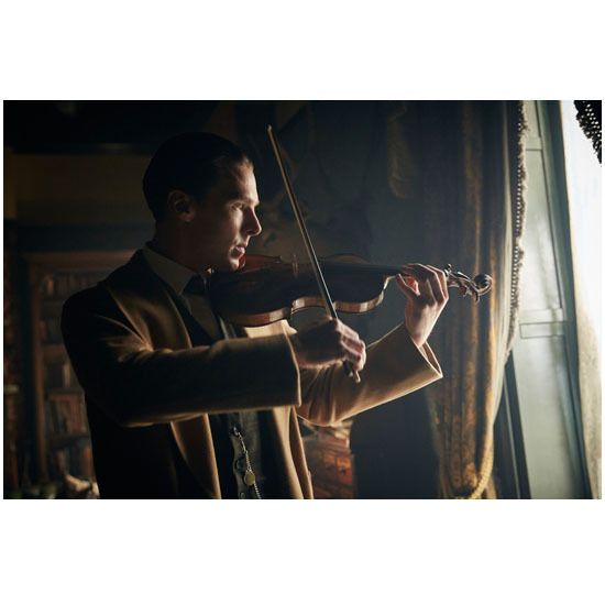 Sherlock Benedict Cumberbatch Jouant Du Violon Sherlock Holmes