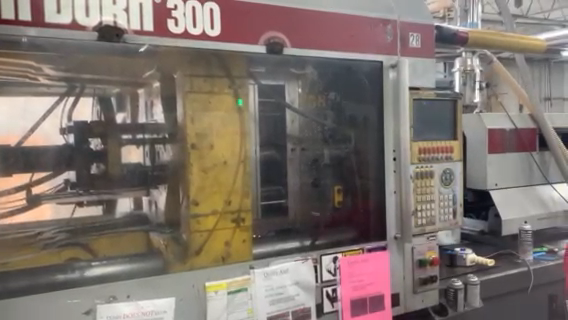 1998 Van Dorn 300HT-14 Plastic Injection Molding Machine 300 Ton 14 oz ...