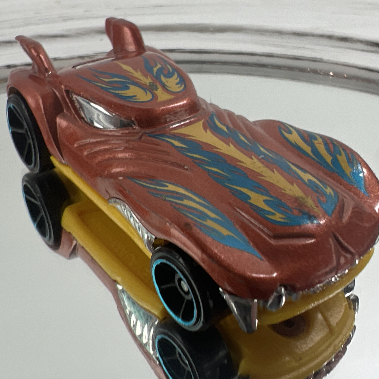 2014 Hot Wheels #67 Howlin' Heat Copper HW City: Medieval Rides 1:64 ...