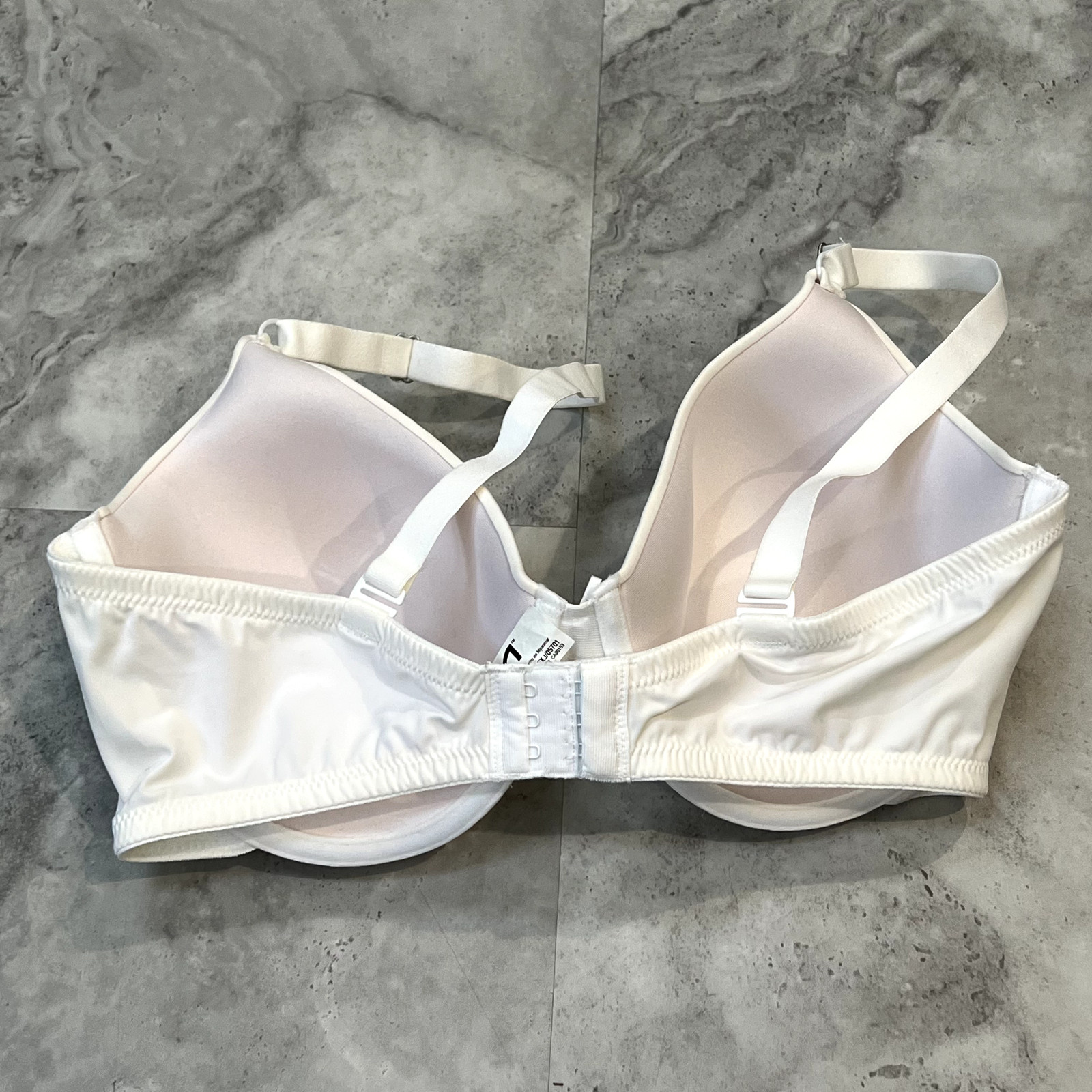 Maidenform One Fab Fit Demi White Bra 0795XJ Size 38 … - Gem