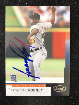 FERNANDO RODNEY 2004 DONRUSS AUTOGRAPHED SIGNED AUTO BASEBALL CARD 32 ...