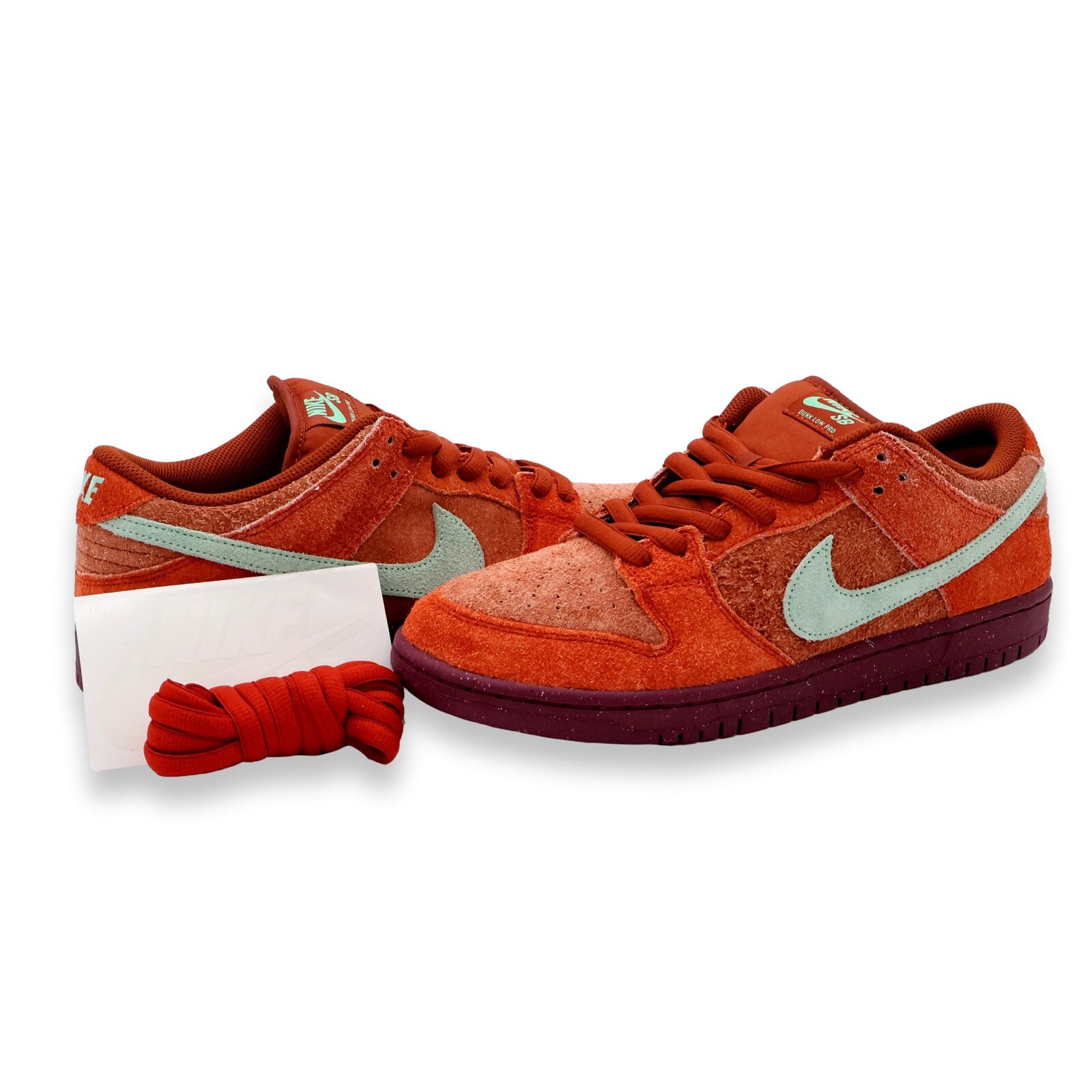 DV5429-601 Nike SB Dunk Low Mystic Red Rosewood Emerald Rise Rugged ...