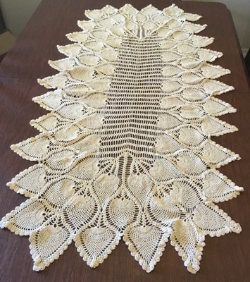Vintage Antique Victorian Country Cream Handmade Crocheted Table Runner ...