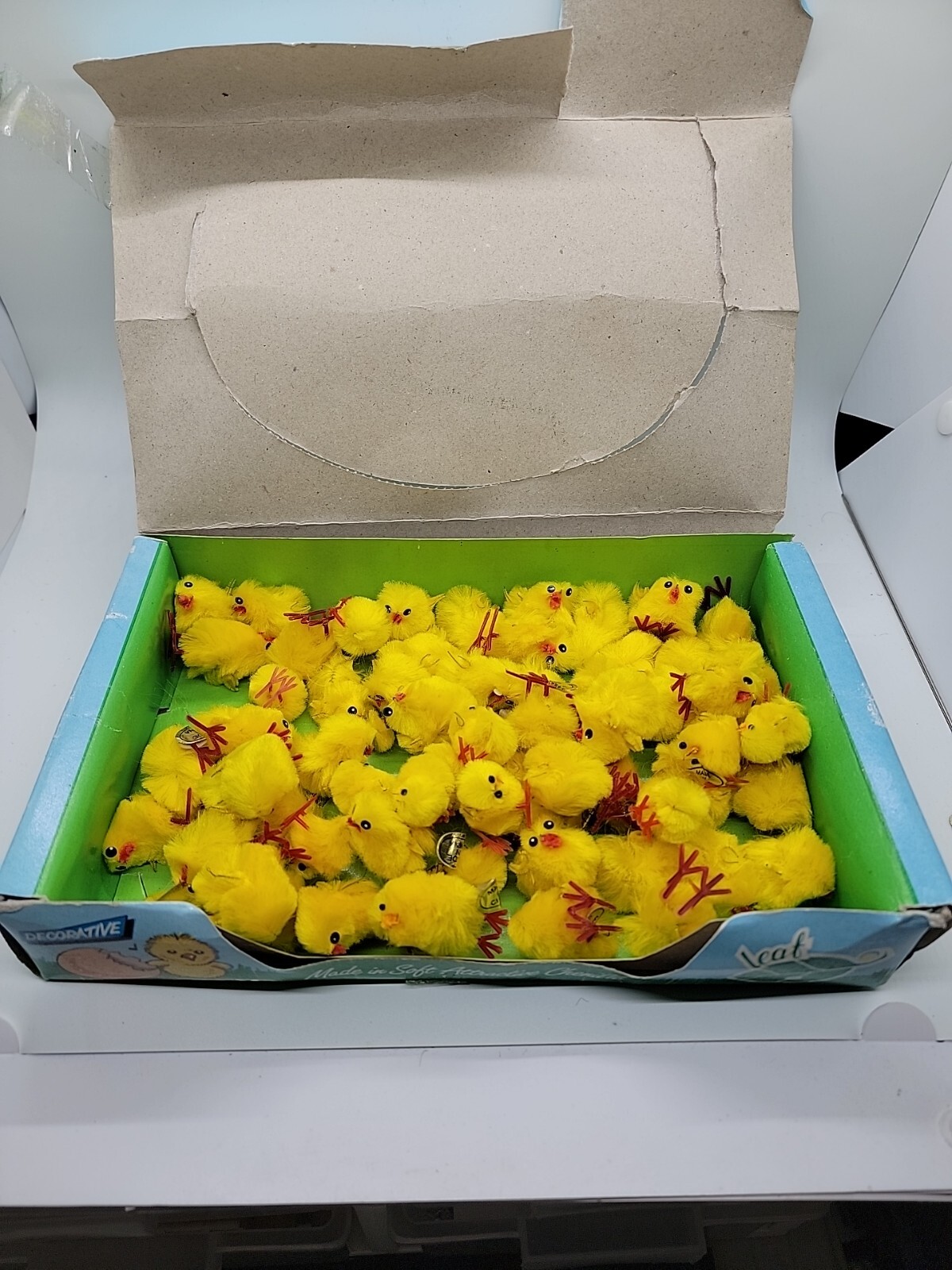 Vintage Chenille Pipe Cleaner Easter Chicks Figure plastic feet w ...