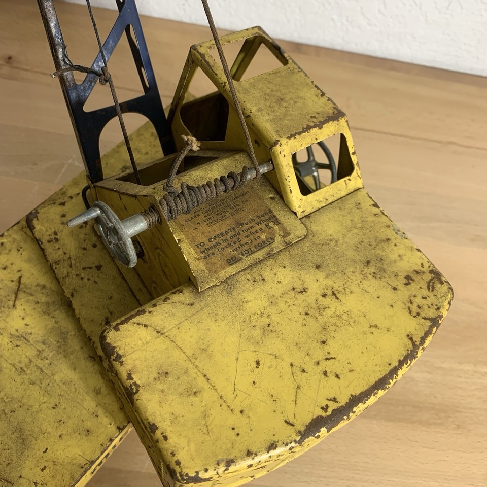 Vintage NYLINT Toy Michigan Shovel Crane T-24 Pressed Steel Yellow ...