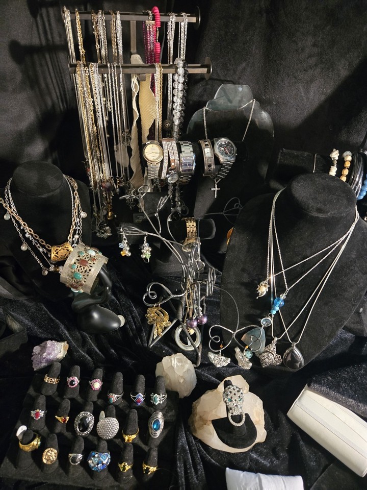 All Included Mixed Jewelry Lot – Necklaces, Bracelets Etc & Fashion ...