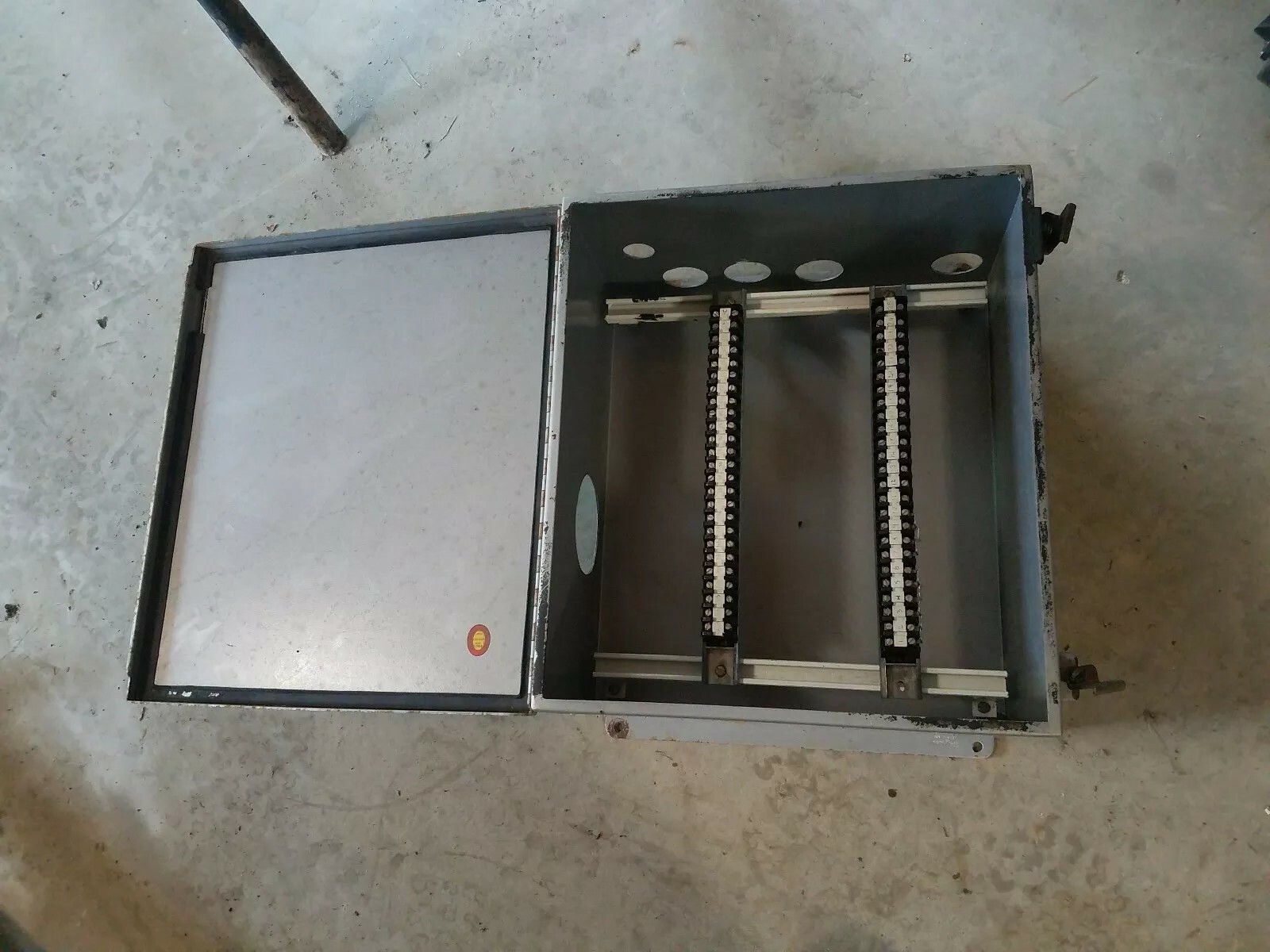 Hinged Electrical Cutout Enclosure Box, 16" x 14" x 8", Underwriters ...