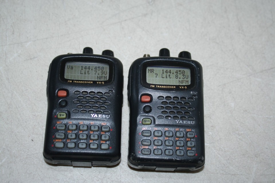 Yaesu VX-5R Ham Radio Tri-Band FM Handheld Transceiver Powers On ...