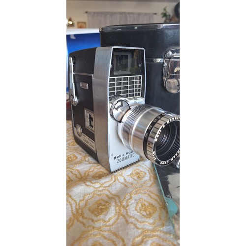 Bell & Howell Vintage Movie Camera ZooMatic Electric Eye- w/ Case ...