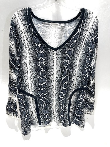 Boston Proper Black/White Snake Print Sweater Size Large | eBay