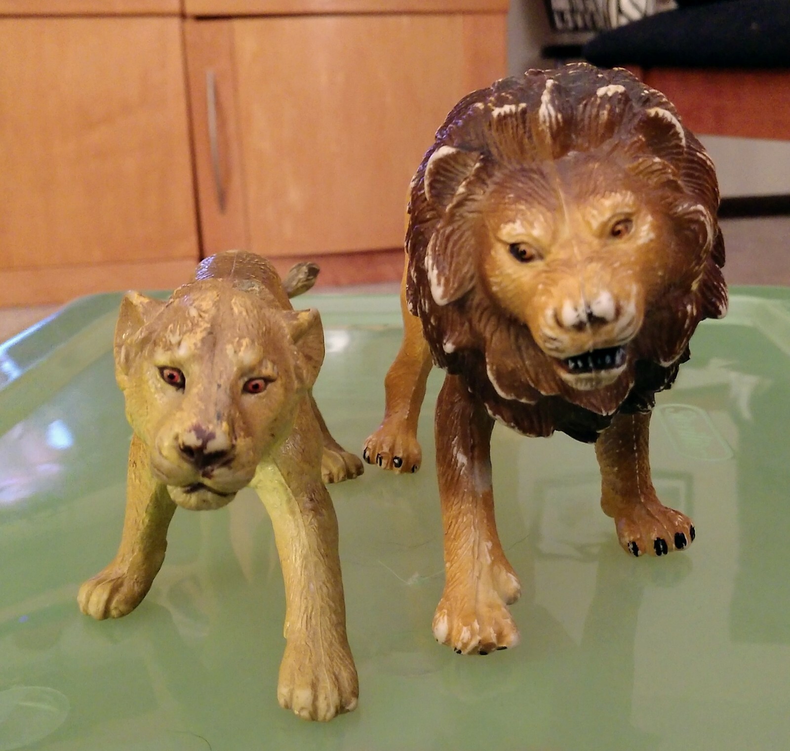 1998 TM Lion figure & AAA Lioness figure | eBay