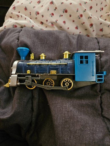 STEAM ENGINE PULL BACK/Let Go DIE CAST BLUE LITE BLUE COLOR 7"Long 2 ...