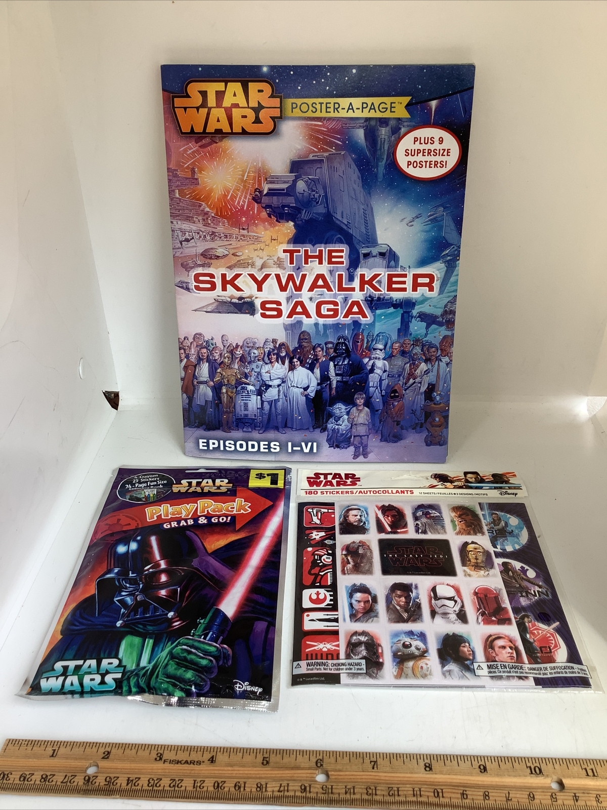 STAR WARS THE SKYWALKER SAGA (Poster-A-Page Paperback Book) & 180 ...