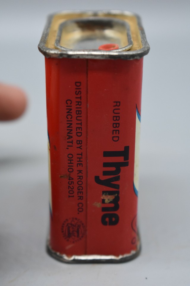 Vintage Kroger "Thyme" Metal Spice Container, 1 oz. Has some inside. | eBay