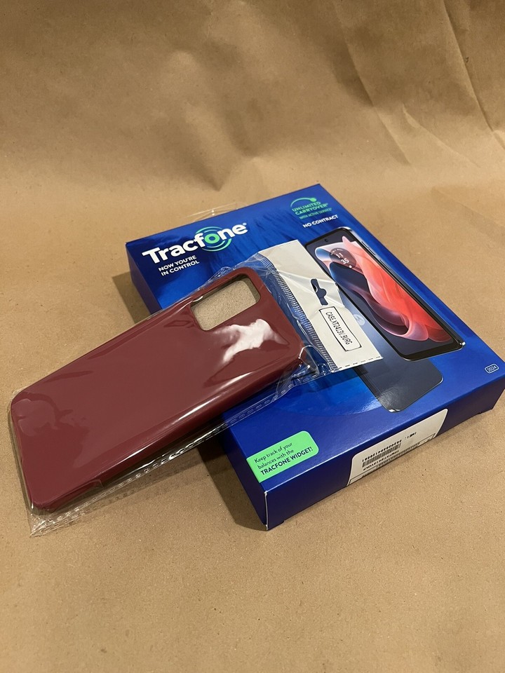 Brand New Tracfone Moto G Play 2024 + 1 Yr Service with 1500 Min/Texts ...