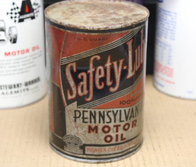RARE ~ FULL 1930s era PIONEER SAFETY LUBE MOTOR OIL Old Solder Seam Tin ...