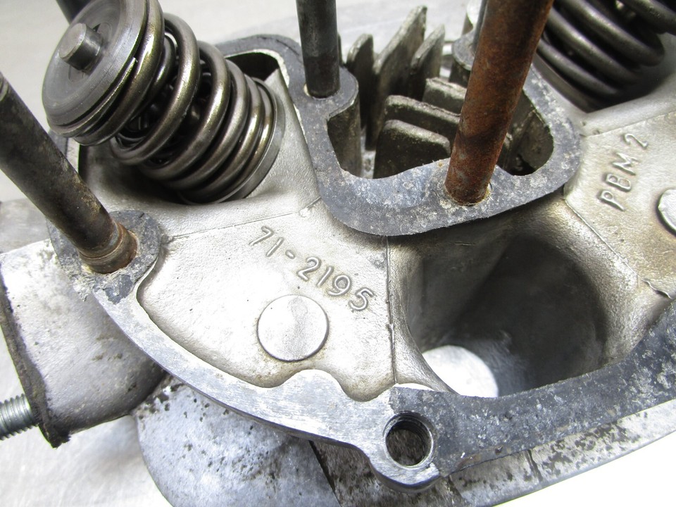1971 BSA Gold Star 250 B25SS B25 Cylinder Head 71-2196 | eBay