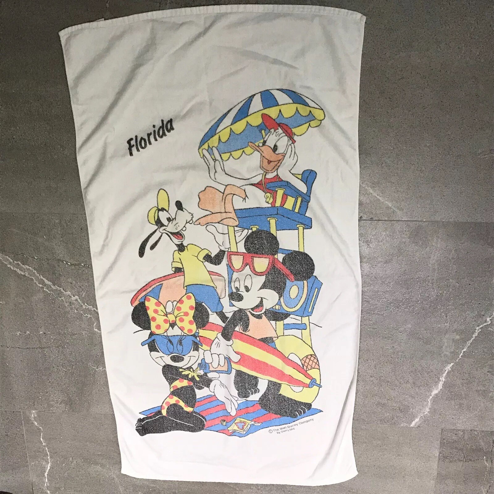 Walt Disney Vtg 80s Beach Bath Towel Goofy Mickey Minnie Mouse Donald ...