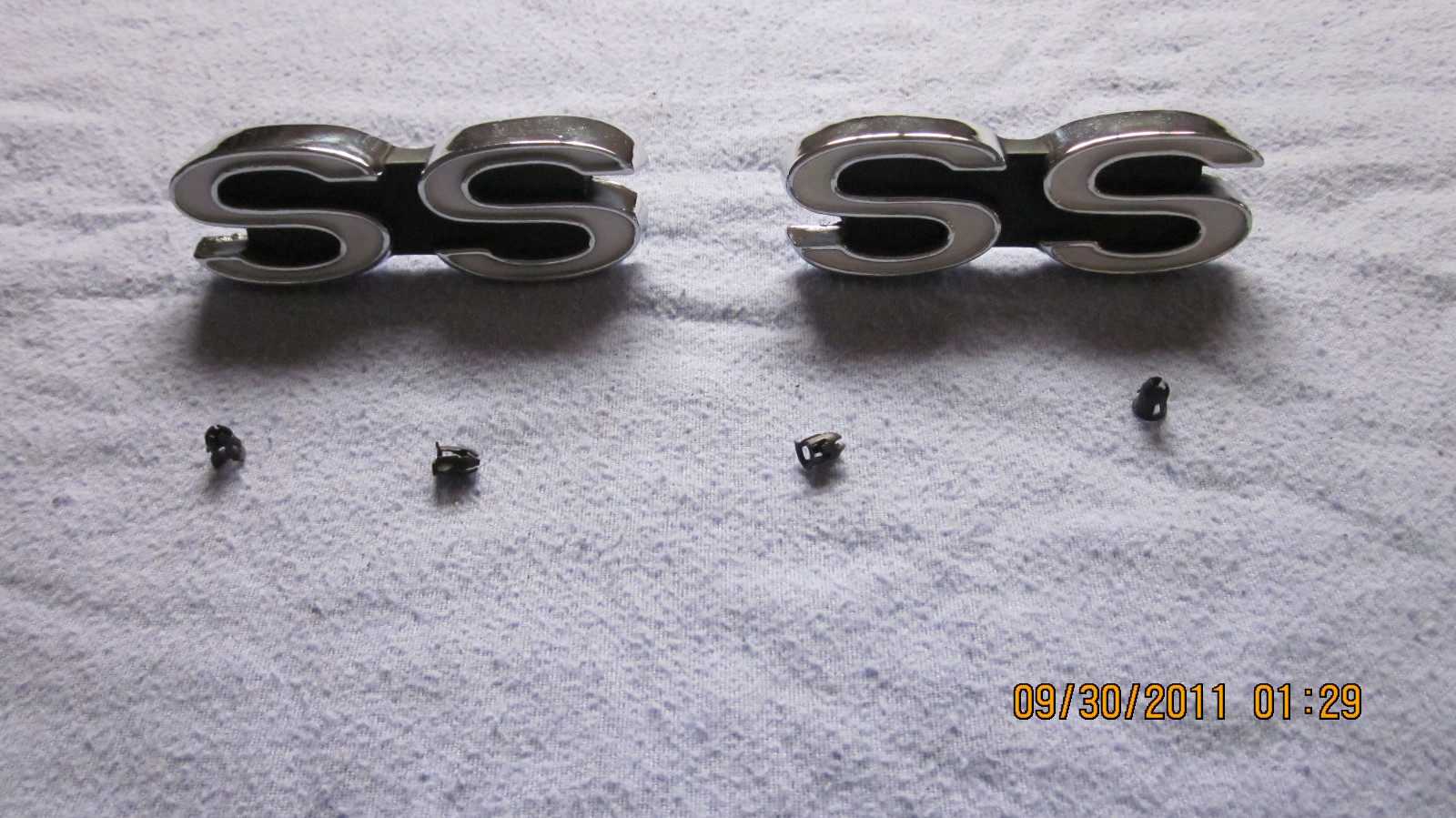 1968 camaro SS fender emblem set | eBay